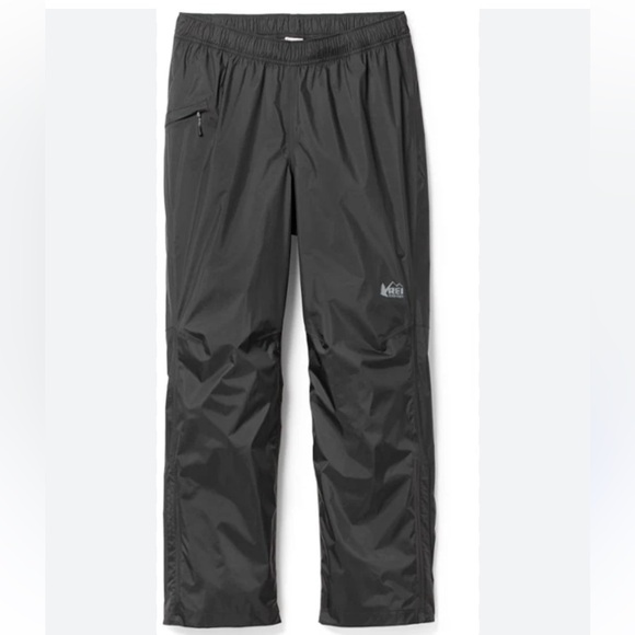 REI | Pants & Jumpsuits | Nwt Rei Womens Essential Rain Pants In Black ...
